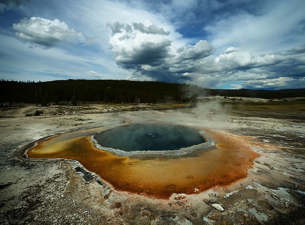 Man dissolves in acidic water after he falls into a Yellowstone hot spring
